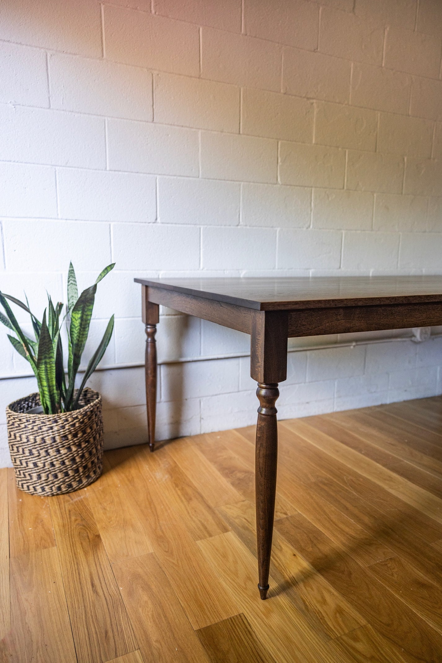 Skinny Cottage Spindle Legs – Wood Table Bases